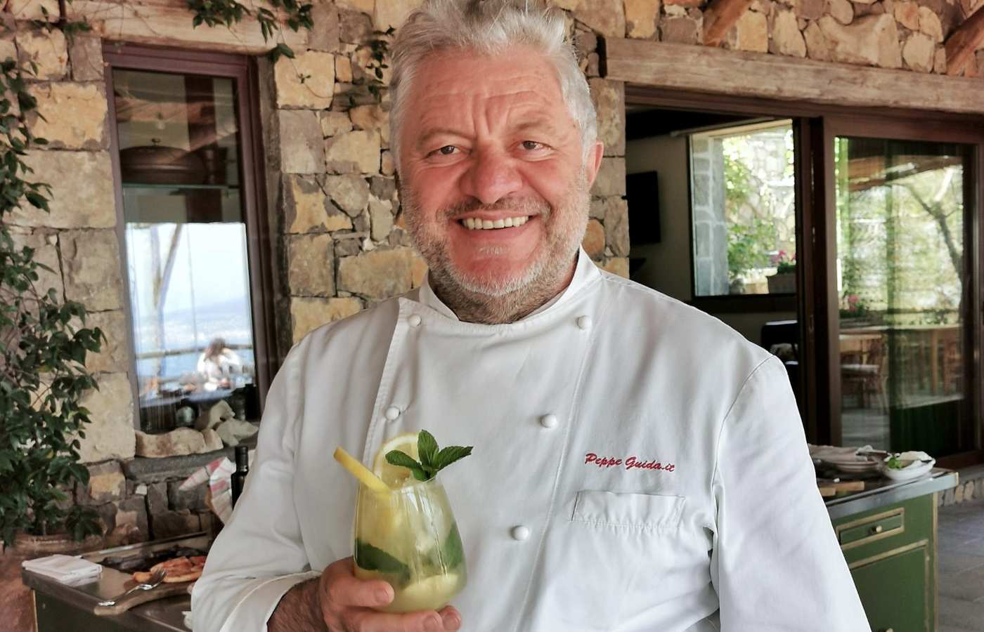 Peppe Guida arriva a Pescaria: il più famoso fast food di pesce in ...